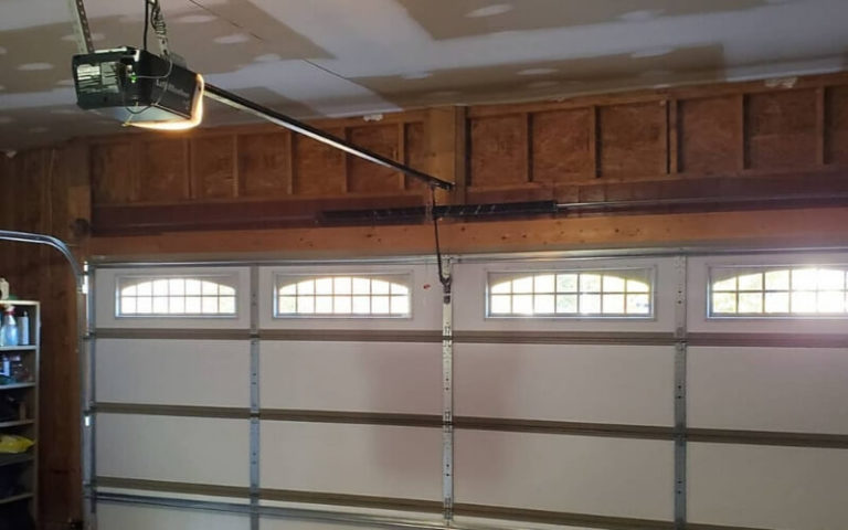 5 Best Quiet Garage Door Opener 2021 - Reviews & Buying Guide